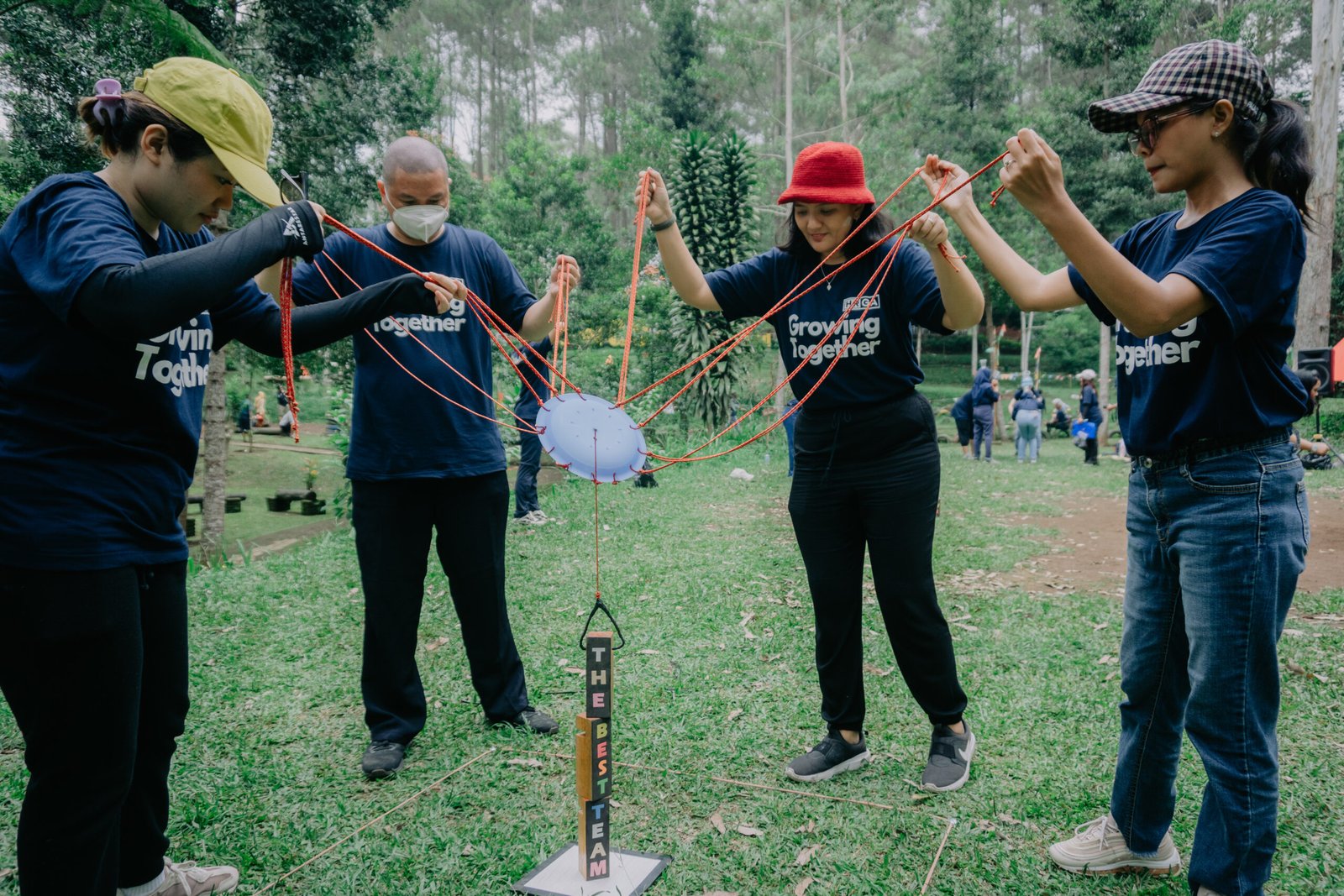 Team Building: Pengertian, Manfaat, dan Cara Membangunnya - Prabu Outbound